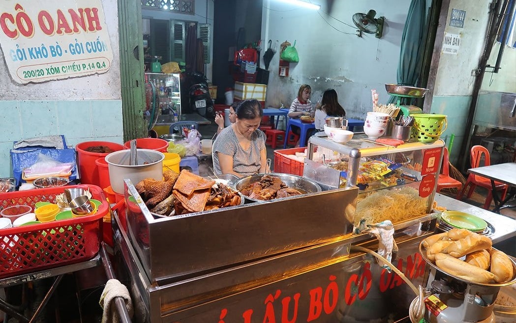 Ho Chi Minh City food tours: 10 flavor journeys mapped